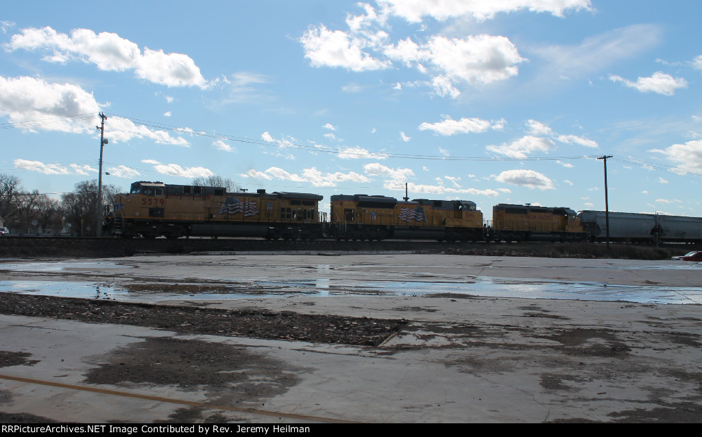 UP 5579 & others (1)